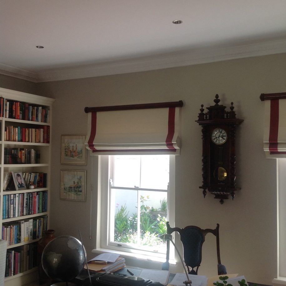 Roman Blind With Border Behind Rod – Carol's Curtains
